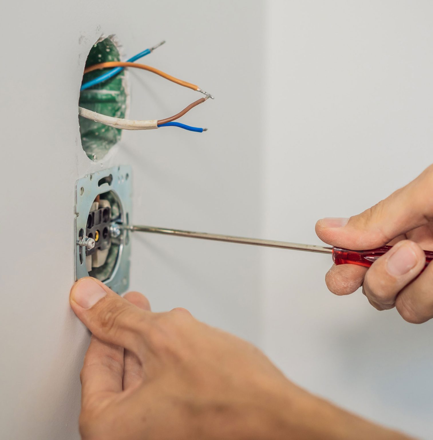 Professional Electrical Outlet Installation in Genesee County | Byers ...